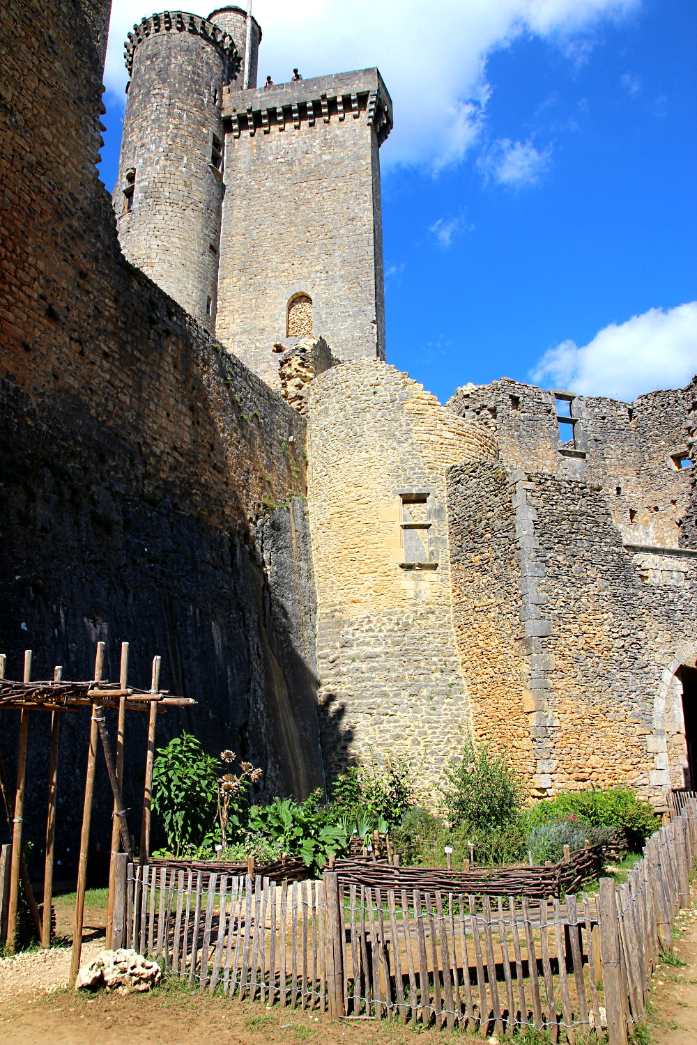 Visite du château de Bonaguil - Payette Family
